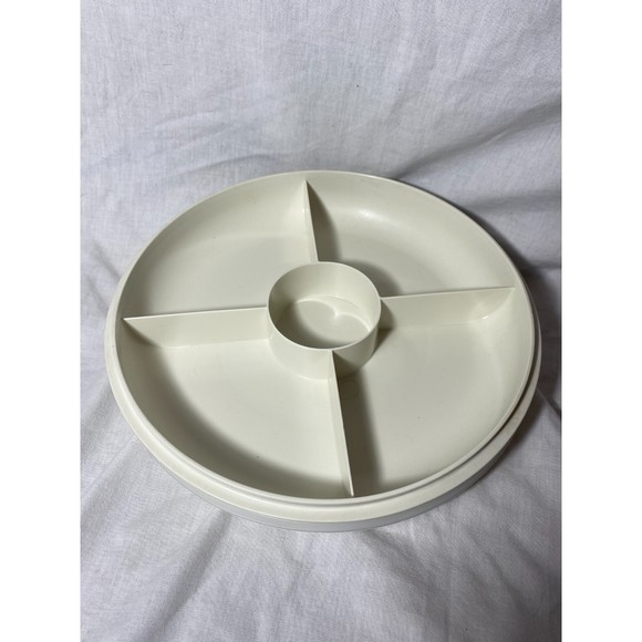 Tupperware | Kitchen | Tupperware Snack Veggie Divided Tray 785 1095 ...
